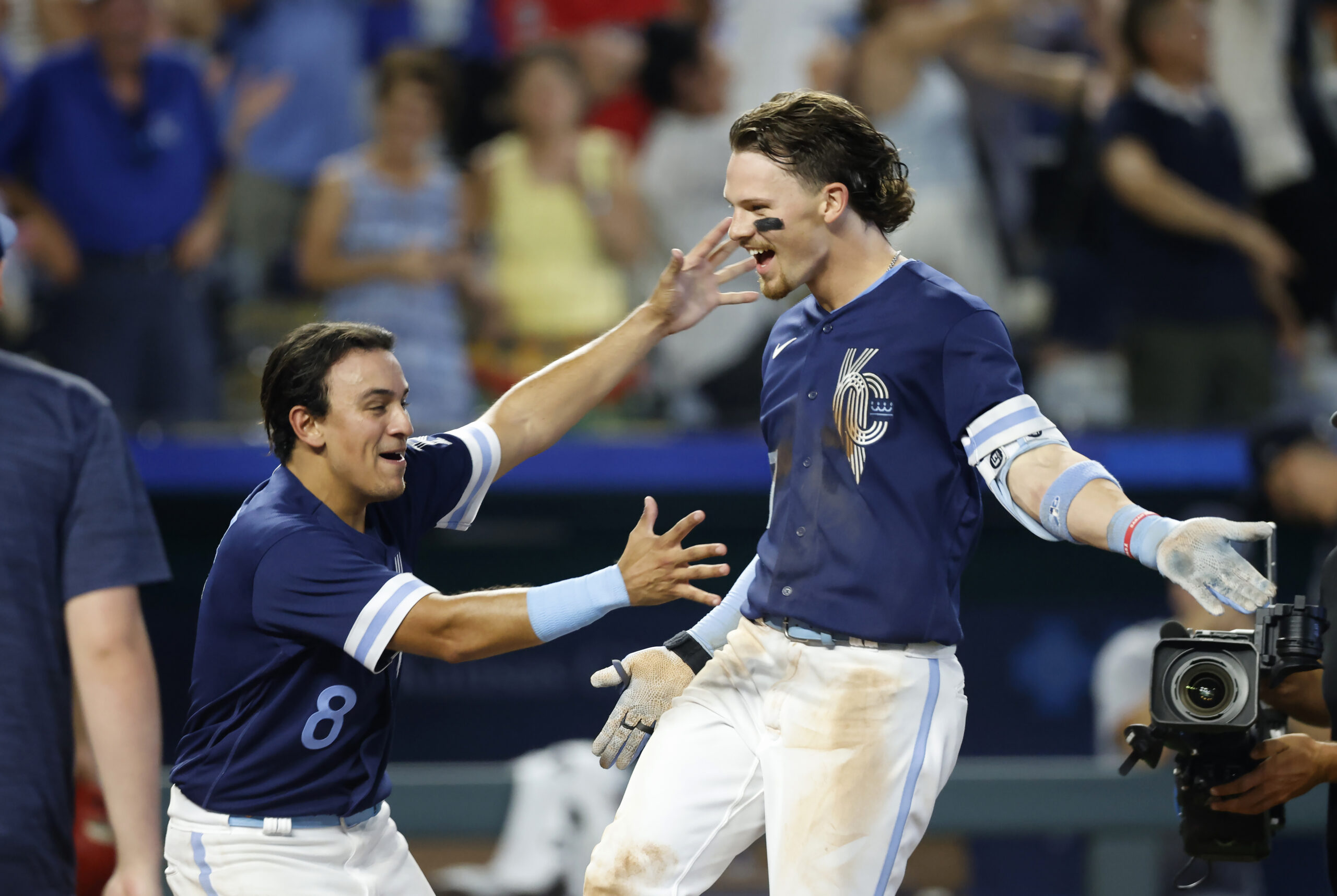 Witt’s grand slam in the 10th inning gives the Royals an 8-5 victory ...